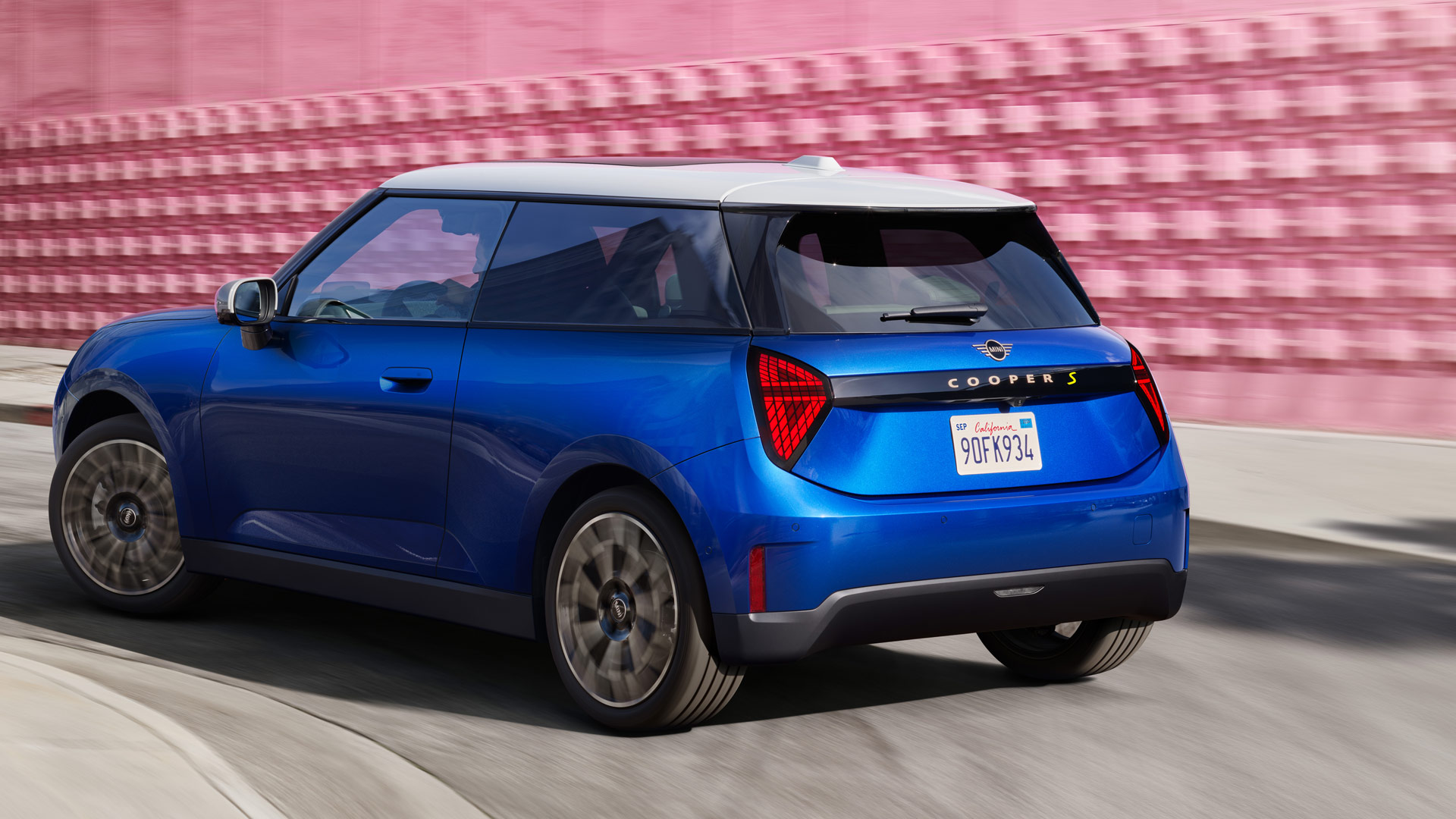 All-Electric MINI Cooper | MINI-EGYPT.COM